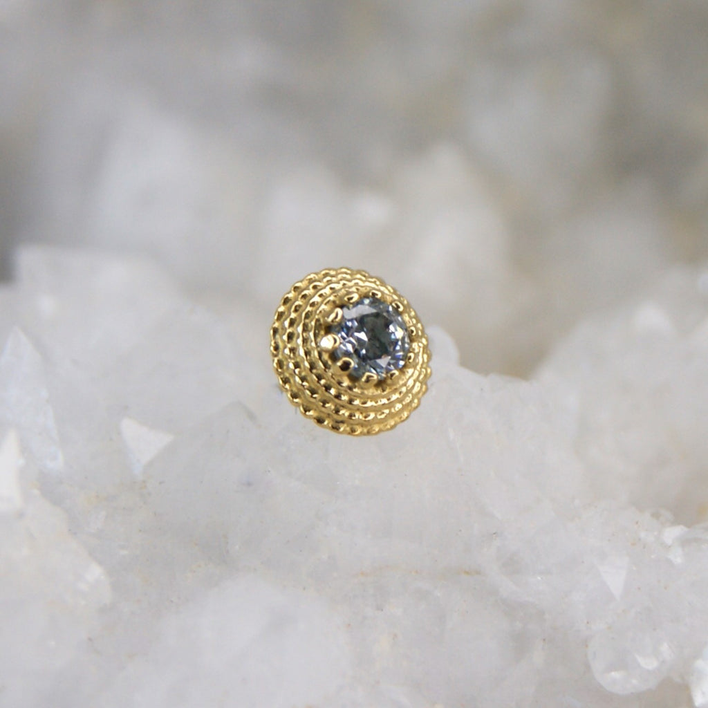 Anatometal Hera - Solid 18k Gold with Brilliant-Cut Gemstone - Threadl ...
